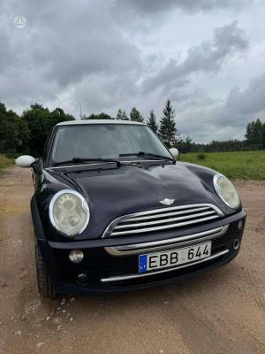 Melns MINI Cooper 2005 Viļņa, ar dzinēja tilpumu 1.60 L un nobraukumu 163 tūkst. km par 950 €, foto  vietnē AUTOMOTO.COM.LV