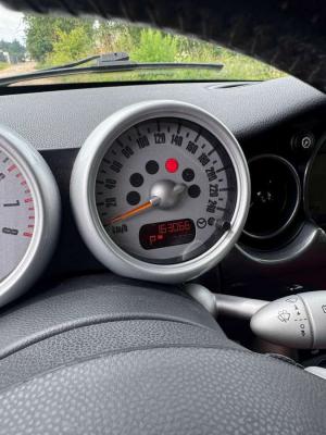 Melns MINI Cooper 2005 Viļņa, ar dzinēja tilpumu 1.60 L un nobraukumu 163 tūkst. km par 950 €, foto 5 vietnē AUTOMOTO.COM.LV