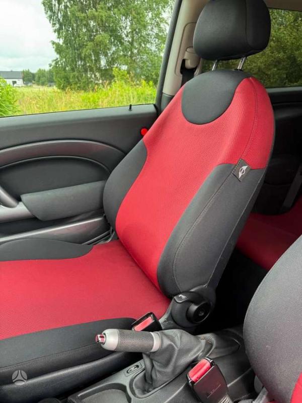 Melns MINI Cooper 2005 Viļņa, ar dzinēja tilpumu 1.60 L un nobraukumu 163 tūkst. km par 950 €, foto 6 vietnē AUTOMOTO.COM.LV