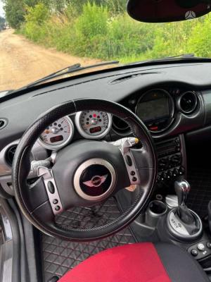 Melns MINI Cooper 2005 Viļņa, ar dzinēja tilpumu 1.60 L un nobraukumu 163 tūkst. km par 950 €, foto 14 vietnē AUTOMOTO.COM.LV