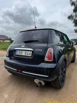 Melns MINI Cooper 2005 Viļņa, ar dzinēja tilpumu 1.60 L un nobraukumu 163 tūkst. km par 950 €, foto 23 vietnē AUTOMOTO.COM.LV