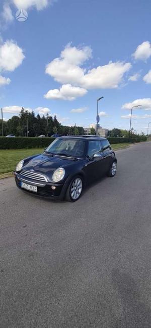 Black MINI Cooper 2005 in Kaunas, with an engine capacity of 1.60 L and mileage of 190 thousand km for 1070 €, photo 3 on AUTOMOTO.COM.LV
