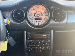 Melns MINI Cooper 2006 Liepāja, ar dzinēja tilpumu 1.60 L un nobraukumu 179 tūkst. km par 2500 €, foto 13 vietnē AUTOMOTO.COM.LV
