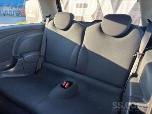 Melns MINI Cooper 2006 Liepāja, ar dzinēja tilpumu 1.60 L un nobraukumu 179 tūkst. km par 2500 €, foto 19 vietnē AUTOMOTO.COM.LV
