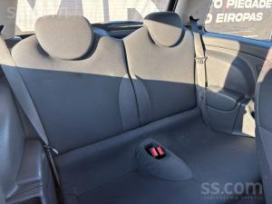 Melns MINI Cooper 2006 Liepāja, ar dzinēja tilpumu 1.60 L un nobraukumu 179 tūkst. km par 2500 €, foto 20 vietnē AUTOMOTO.COM.LV