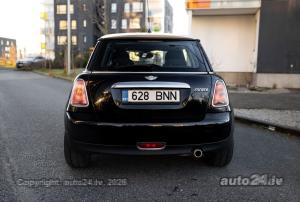 Black MINI Cooper 2007 in Tallinn, with an engine capacity of 1.60 L and mileage of 226 thousand km for 2699 €, photo 3 on AUTOMOTO.COM.LV