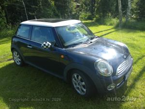 Black MINI Cooper 2007 in Rakvere, with an engine capacity of 1.60 L and mileage of 235 thousand km for 1999 €, photo 4 on AUTOMOTO.COM.LV