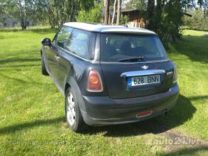 Black MINI Cooper 2007 in Rakvere, with an engine capacity of 1.60 L and mileage of 235 thousand km for 1999 €, photo 5 on AUTOMOTO.COM.LV