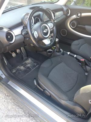 Black MINI Cooper 2007 in Rakvere, with an engine capacity of 1.60 L and mileage of 235 thousand km for 1999 €, photo 7 on AUTOMOTO.COM.LV