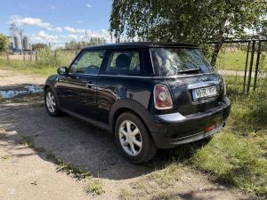 Black MINI Cooper 2007 in Radviliskis, with an engine capacity of 1.40 L and mileage of 145 thousand km for 1500 €, photo 4 on AUTOMOTO.COM.LV