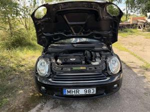 Black MINI Cooper 2007 in Radviliskis, with an engine capacity of 1.40 L and mileage of 145 thousand km for 1500 €, photo 6 on AUTOMOTO.COM.LV