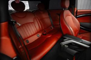 Black MINI Cooper 2007 in Jelgava, with an engine capacity of 1.60 L and mileage of 186 thousand km for 2700 €, photo 15 on AUTOMOTO.COM.LV