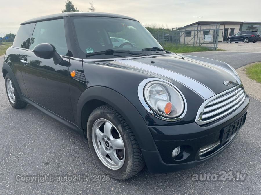 Black MINI Cooper 2007 in Tartu, with an engine capacity of 1.60 L and mileage of 176 thousand km for 2990 €, photo 8 on AUTOMOTO.COM.LV