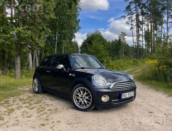 Black MINI Cooper 2007 in Jelgava, with an engine capacity of 1.60 L and mileage of 265 thousand km for 4300 €, photo 2 on AUTOMOTO.COM.LV