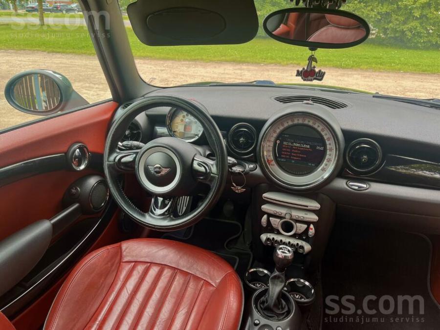 Melns MINI Cooper 2007 Jelgava, ar dzinēja tilpumu 1.60 L un nobraukumu 265 tūkst. km par 4300 €, foto 12 vietnē AUTOMOTO.COM.LV