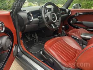 Melns MINI Cooper 2007 Jelgava, ar dzinēja tilpumu 1.60 L un nobraukumu 265 tūkst. km par 4300 €, foto 13 vietnē AUTOMOTO.COM.LV