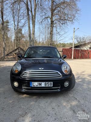 Black MINI Cooper 2008 in Prienai, with an engine capacity of 1.60 L and mileage of 260 thousand km for 2450 €, photo 3 on AUTOMOTO.COM.LV
