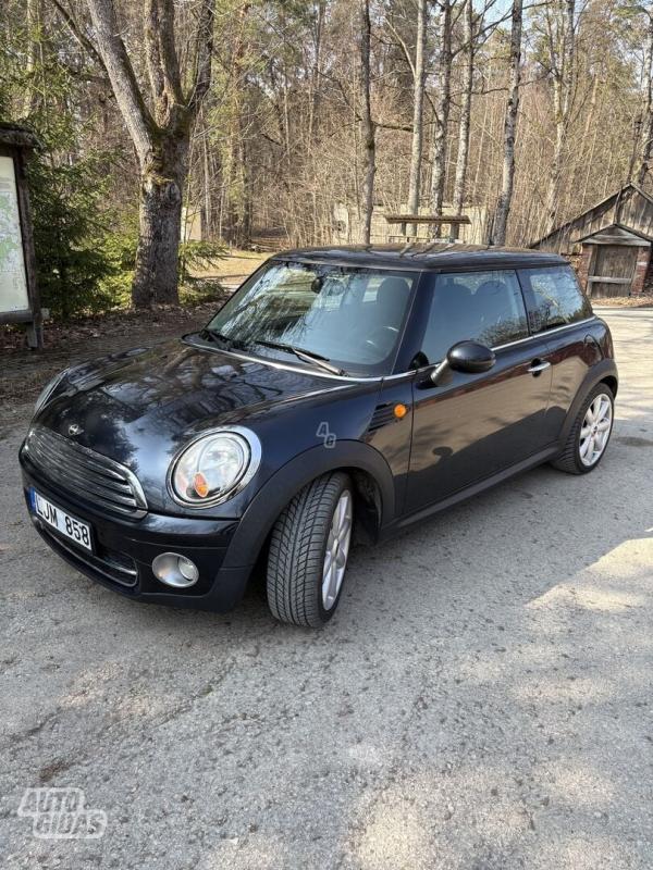 Black MINI Cooper 2008 in Prienai, with an engine capacity of 1.60 L and mileage of 260 thousand km for 2450 €, photo 3 on AUTOMOTO.COM.LV