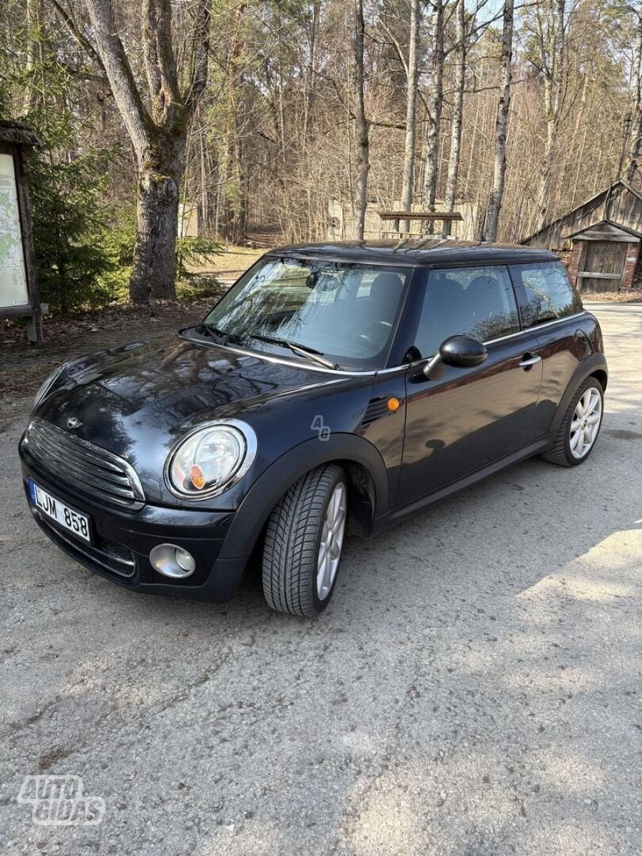 Black MINI Cooper 2008 in Prienai, with an engine capacity of 1.60 L and mileage of 260 thousand km for 2450 €, photo 4 on AUTOMOTO.COM.LV