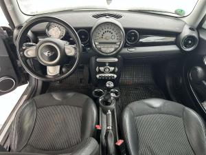 Melns MINI Cooper 2008 Viļņa, ar dzinēja tilpumu 1.60 L un nobraukumu 259 tūkst. km par 1800 €, foto 6 vietnē AUTOMOTO.COM.LV