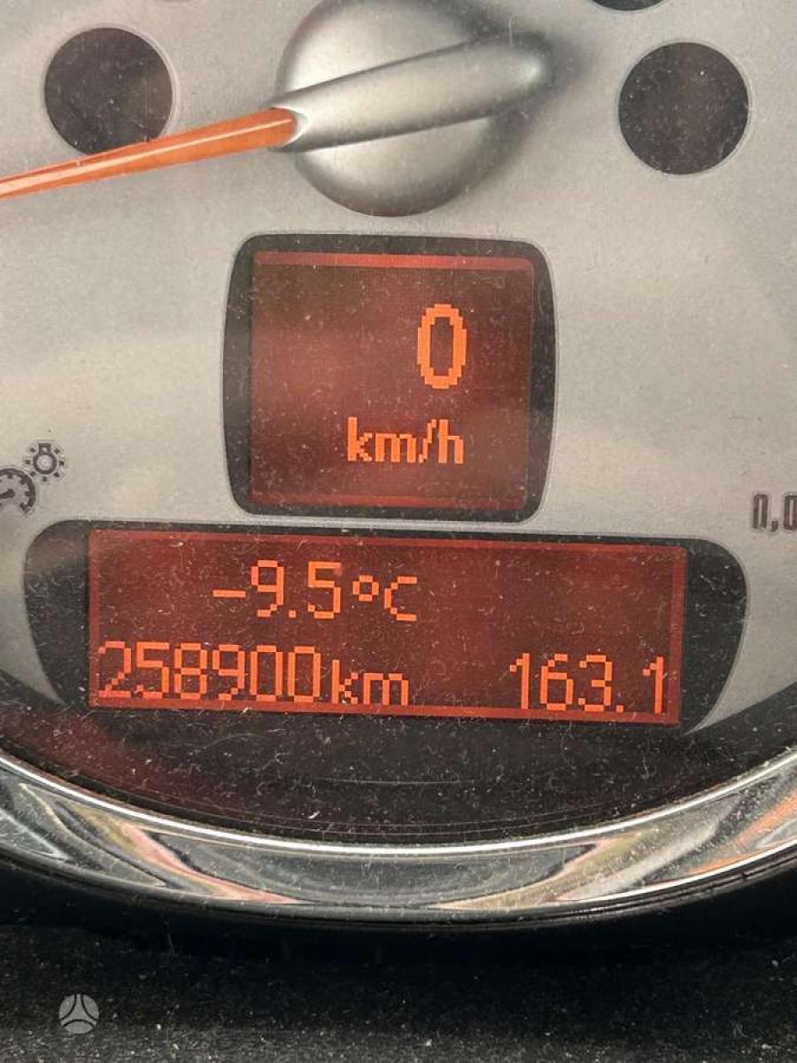 Melns MINI Cooper 2008 Viļņa, ar dzinēja tilpumu 1.60 L un nobraukumu 259 tūkst. km par 1800 €, foto 7 vietnē AUTOMOTO.COM.LV