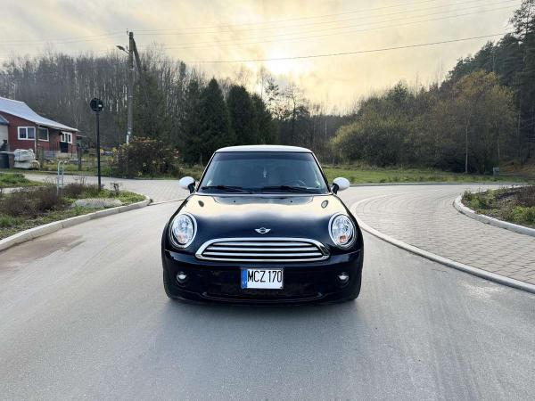 Melns MINI Cooper 2008 Viļņa, ar dzinēja tilpumu 1.60 L un nobraukumu 241 tūkst. km par 2799 €, foto 2 vietnē AUTOMOTO.COM.LV