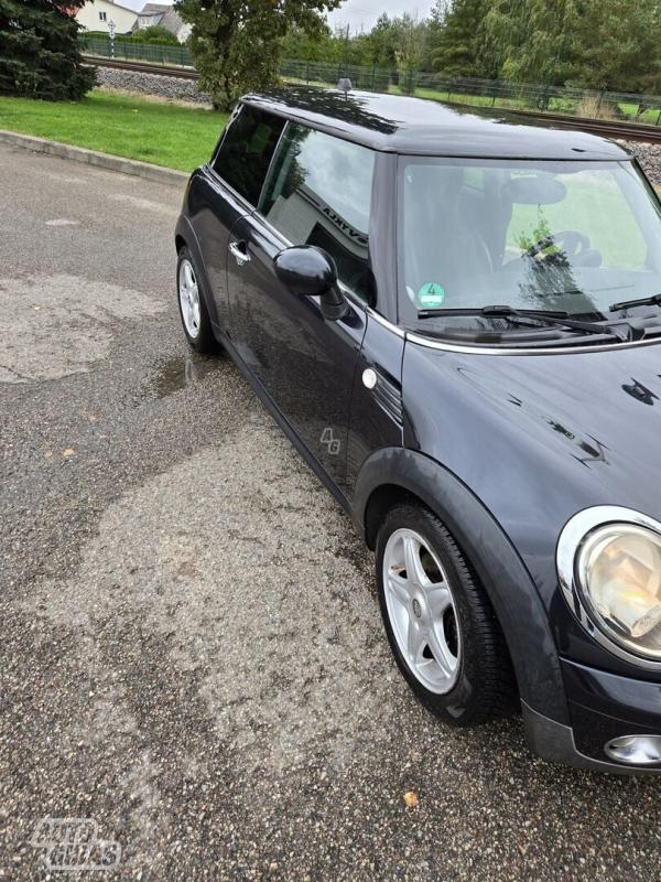 Black MINI Cooper 2008 in Marijampole, with an engine capacity of 1.50 L and mileage of 192 thousand km for 3150 €, photo 3 on AUTOMOTO.COM.LV