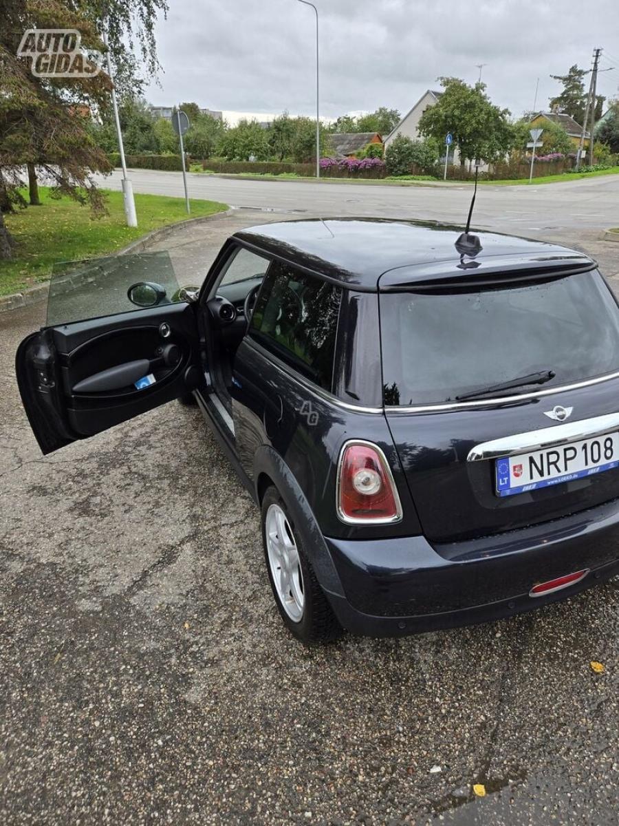 Black MINI Cooper 2008 in Marijampole, with an engine capacity of 1.50 L and mileage of 192 thousand km for 3150 €, photo 6 on AUTOMOTO.COM.LV