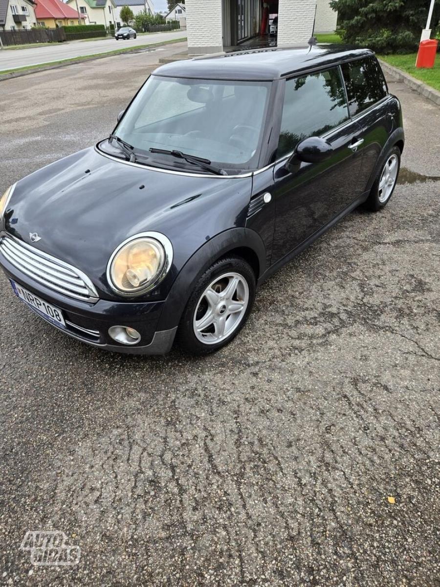 Black MINI Cooper 2008 in Marijampole, with an engine capacity of 1.50 L and mileage of 192 thousand km for 3150 €, photo 7 on AUTOMOTO.COM.LV
