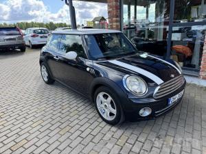 Black MINI Cooper 2009 in Talsi, with an engine capacity of 1.60 L and mileage of 157 thousand km for 3500 €, photo 6 on AUTOMOTO.COM.LV