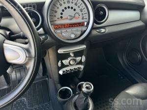 Black MINI Cooper 2009 in Talsi, with an engine capacity of 1.60 L and mileage of 157 thousand km for 3500 €, photo 12 on AUTOMOTO.COM.LV