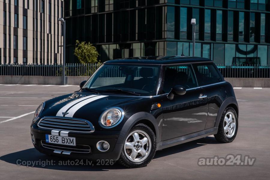 Black MINI Cooper 2010 in Tallinn, with an engine capacity of 1.60 L and mileage of 255 thousand km for 4500 €, photo 1 on AUTOMOTO.COM.LV