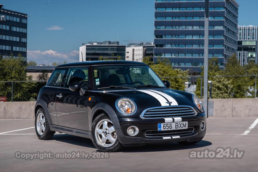 Black MINI Cooper 2010 in Tallinn, with an engine capacity of 1.60 L and mileage of 255 thousand km for 4500 €, photo 3 on AUTOMOTO.COM.LV
