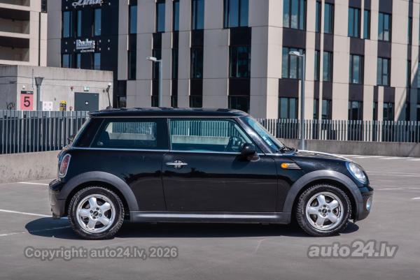 Melns MINI Cooper 2010 Tallina, ar dzinēja tilpumu 1.60 L un nobraukumu 255 tūkst. km par 4500 €, foto 7 vietnē AUTOMOTO.COM.LV