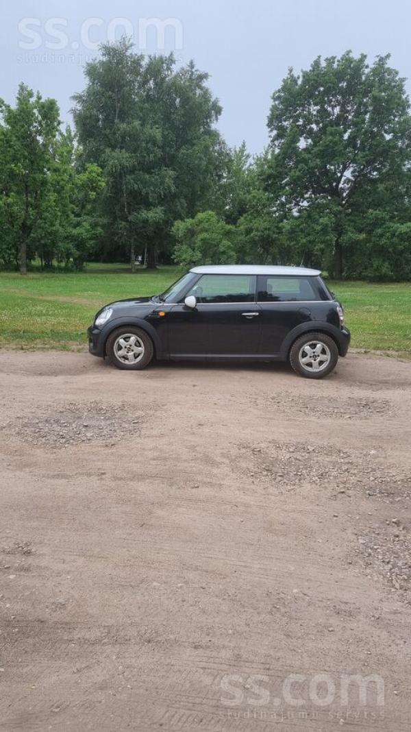 Melns MINI Cooper 2011 Rīga, ar dzinēja tilpumu 1.60 L un nobraukumu 173 tūkst. km par 3600 €, foto 7 vietnē AUTOMOTO.COM.LV