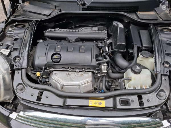 Black MINI Cooper 2011 in Alytus, with an engine capacity of 1.60 L and mileage of 242 thousand km for 3200 €, photo 10 on AUTOMOTO.COM.LV