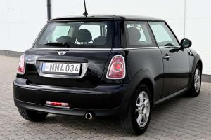 Black MINI Cooper 2012 in Kretinga, with an engine capacity of 1.56 L and mileage of 208 thousand km for 3999 €, photo 7 on AUTOMOTO.COM.LV