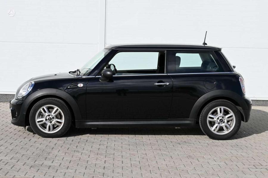 Black MINI Cooper 2012 in Kretinga, with an engine capacity of 1.56 L and mileage of 208 thousand km for 3999 €, photo 10 on AUTOMOTO.COM.LV
