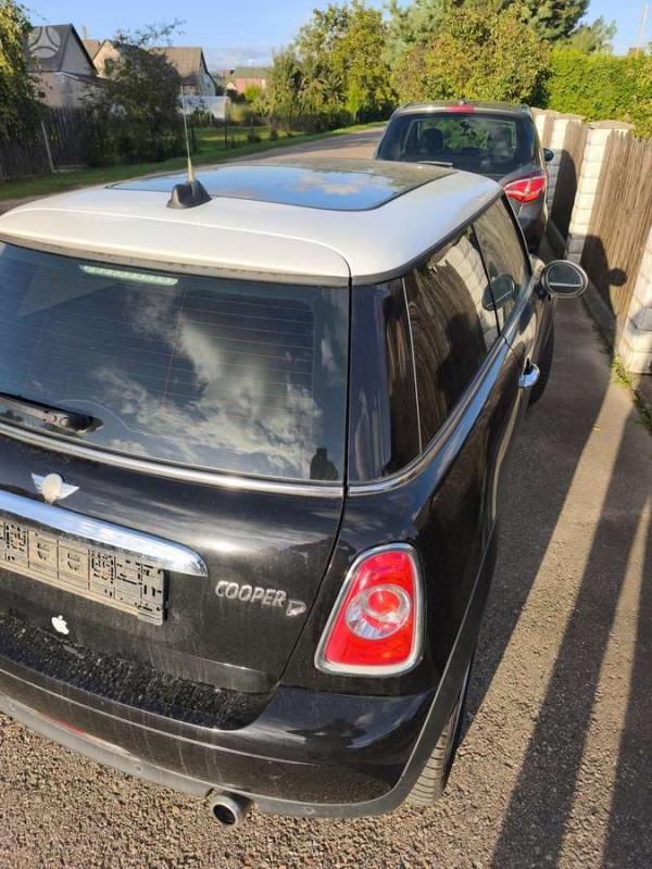 MINI Cooper 2012 Kauņa vietnē Melns MINI Cooper 2012 Kauņa, ar dzinēja tilpumu 1.56 L un nobraukumu 144 tūkst. km par 2850 €, foto 6 vietnē AUTOMOTO.COM.LV