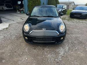 Black MINI Cooper 2012 in Jurbarkas, with an engine capacity of 1.60 L and mileage of 200 thousand km for 3450 €, photo 5 on AUTOMOTO.COM.LV