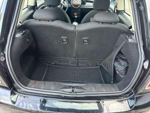 Black MINI Cooper 2012 in Jurbarkas, with an engine capacity of 1.60 L and mileage of 200 thousand km for 3450 €, photo 17 on AUTOMOTO.COM.LV