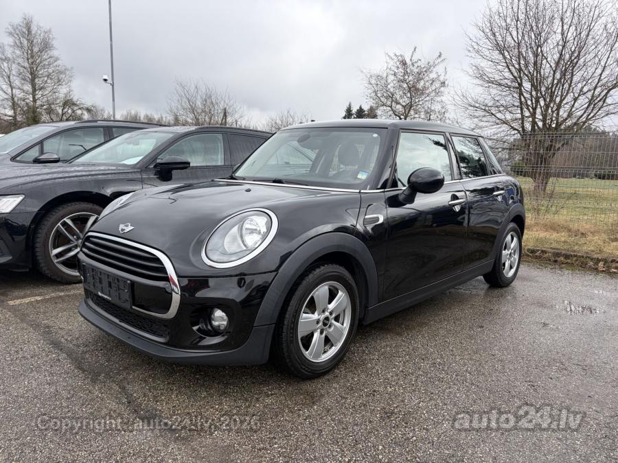Melns MINI Cooper 2015 Viljandi, ar dzinēja tilpumu 1.50 L un nobraukumu 127 tūkst. km par 7890 €, foto 1 vietnē AUTOMOTO.COM.LV