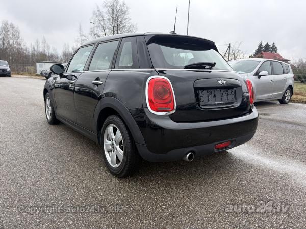 Melns MINI Cooper 2015 Viljandi, ar dzinēja tilpumu 1.50 L un nobraukumu 127 tūkst. km par 7890 €, foto 4 vietnē AUTOMOTO.COM.LV