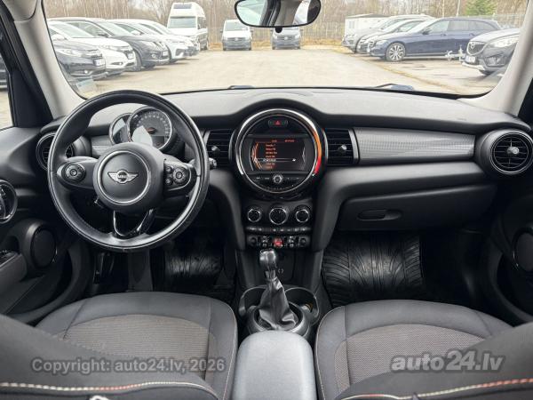 Melns MINI Cooper 2015 Viljandi, ar dzinēja tilpumu 1.50 L un nobraukumu 127 tūkst. km par 7890 €, foto 5 vietnē AUTOMOTO.COM.LV