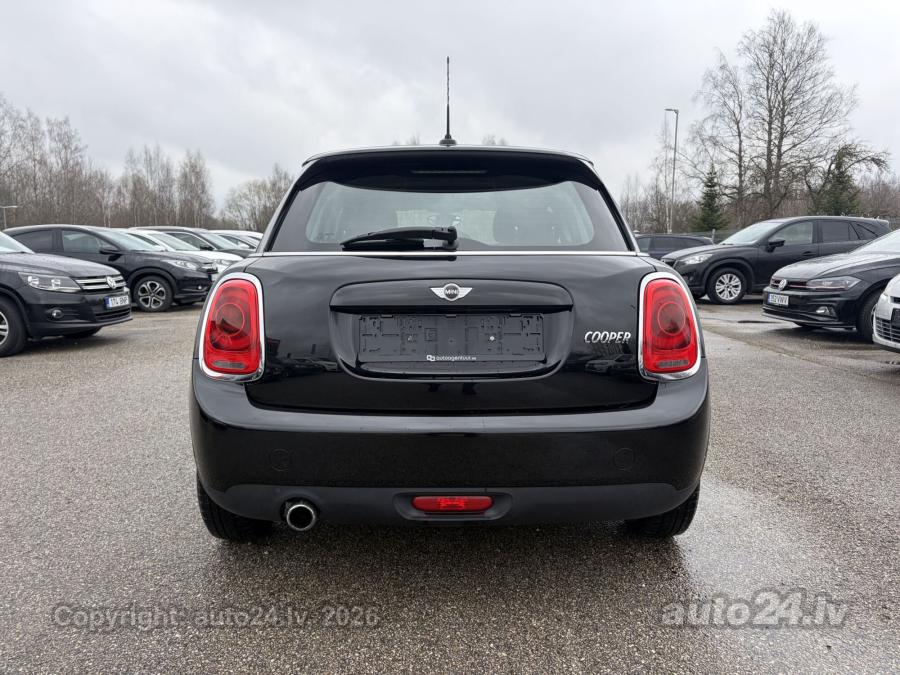 Melns MINI Cooper 2015 Viljandi, ar dzinēja tilpumu 1.50 L un nobraukumu 127 tūkst. km par 7890 €, foto 14 vietnē AUTOMOTO.COM.LV