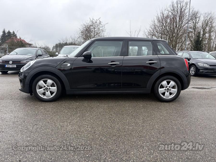 Melns MINI Cooper 2015 Viljandi, ar dzinēja tilpumu 1.50 L un nobraukumu 127 tūkst. km par 7890 €, foto 16 vietnē AUTOMOTO.COM.LV