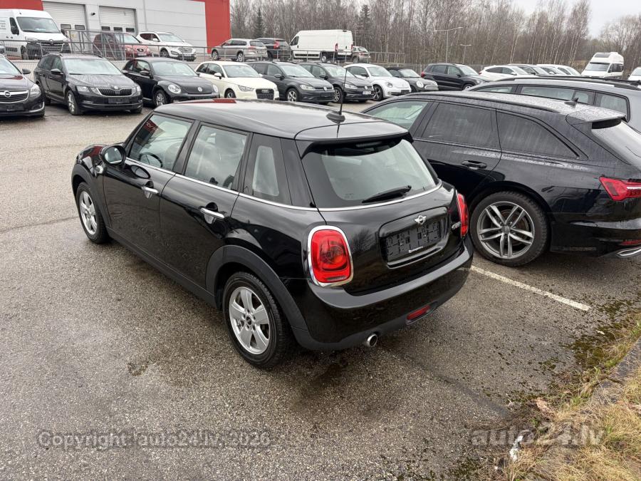 Melns MINI Cooper 2015 Viljandi, ar dzinēja tilpumu 1.50 L un nobraukumu 127 tūkst. km par 7890 €, foto 21 vietnē AUTOMOTO.COM.LV