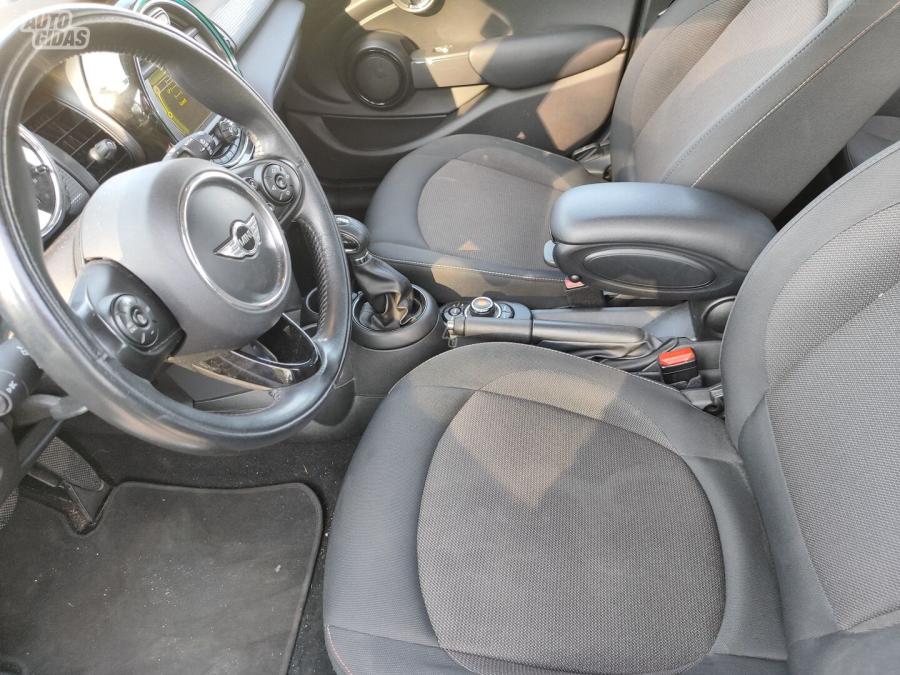 Black MINI Cooper 2017 in Marijampole, with an engine capacity of 1.50 L and mileage of 281 thousand km for 4850 €, photo 14 on AUTOMOTO.COM.LV