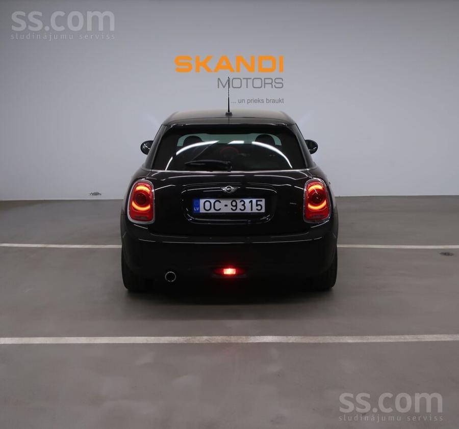 Black MINI Cooper 2018 in Riga, with an engine capacity of 1.50 L and mileage of 104 thousand km for 2000 €, photo 5 on AUTOMOTO.COM.LV