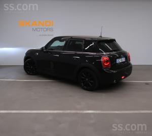 Black MINI Cooper 2018 in Riga, with an engine capacity of 1.50 L and mileage of 104 thousand km for 2000 €, photo 6 on AUTOMOTO.COM.LV